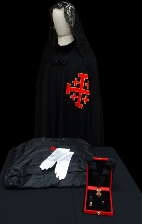 PREMIUM OFFER CAPE LADY HOLY SEPULCHRE